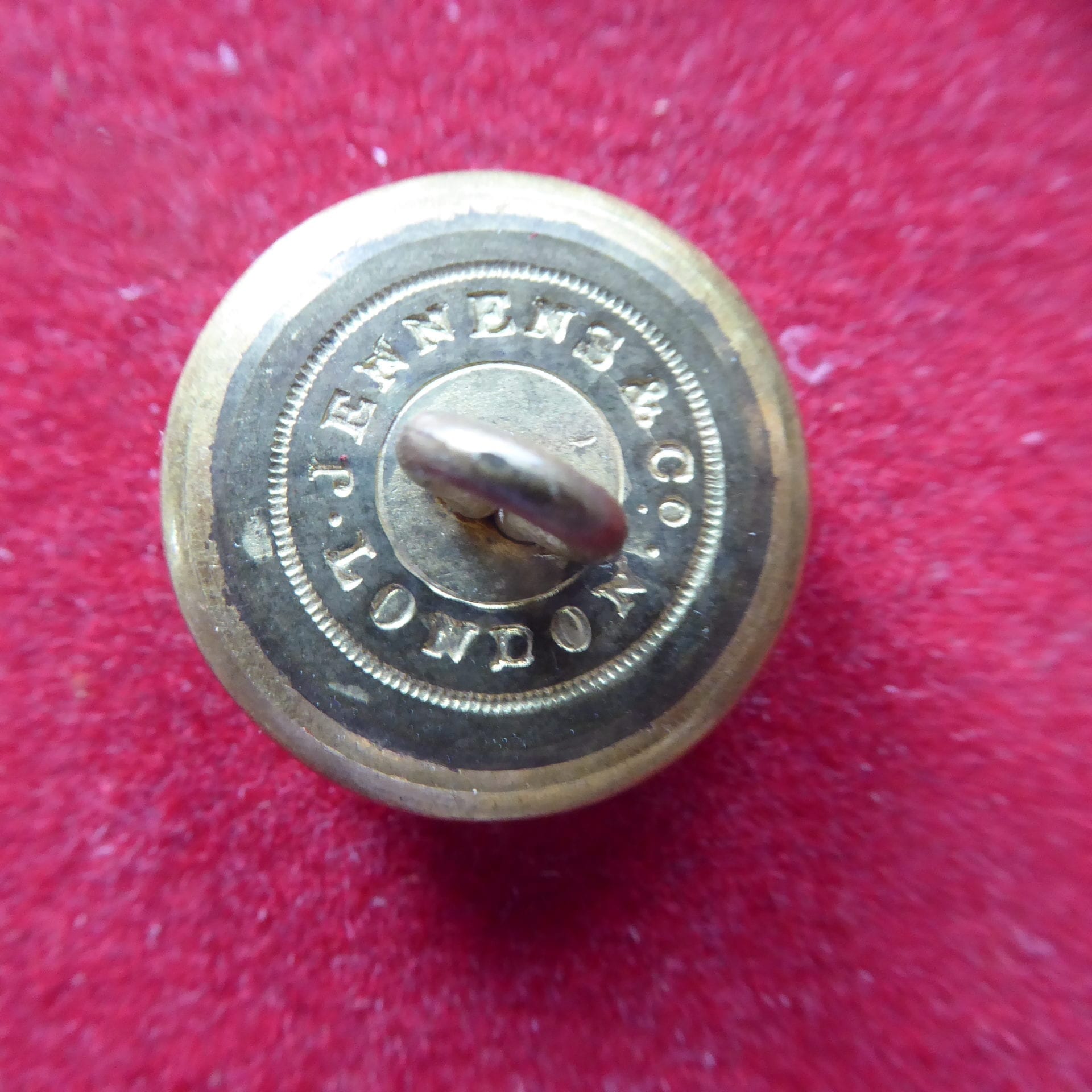 Mounted gilt button as worn by an ADC to the King Emperor – Edward VII ...